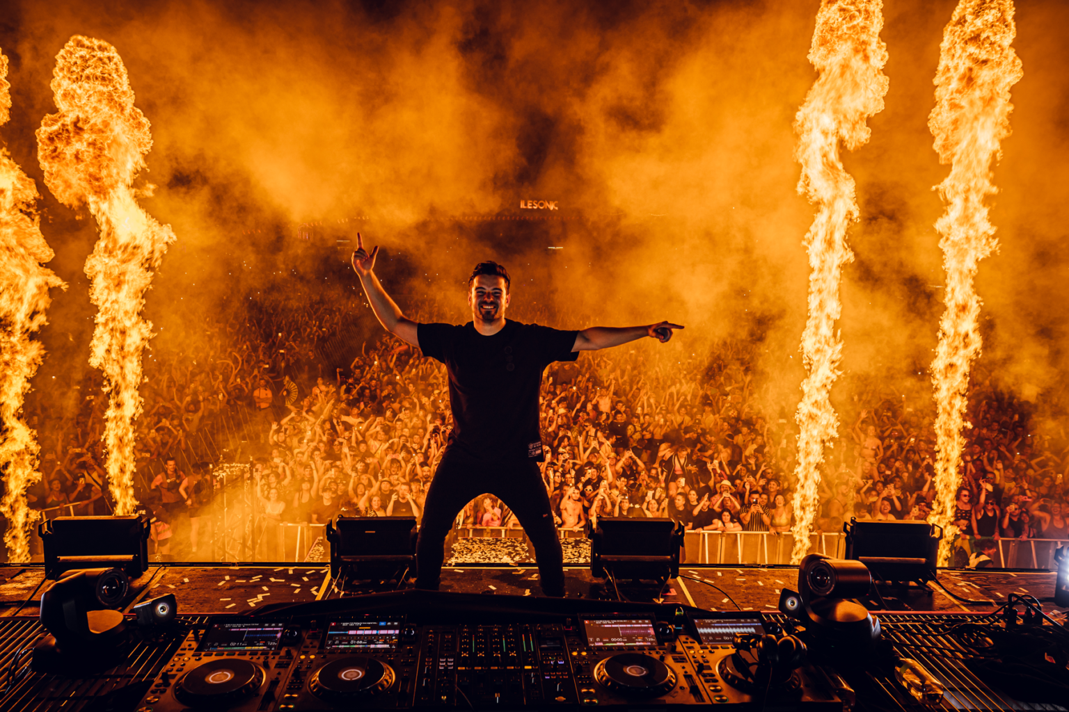 Martin Garrix e Mesto Apresentam "Breakaway" - DropDaily