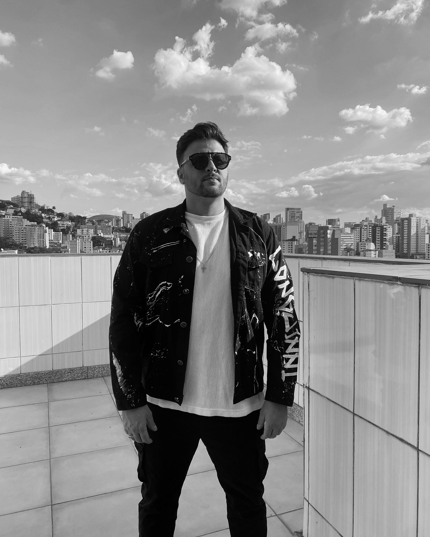 Newmode Lança 'Everybody Else' pela Armada - DropDaily