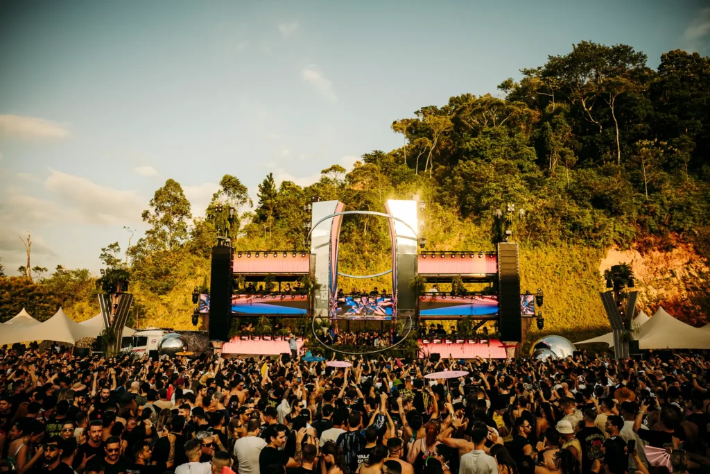 Conheça o Deep Dive, acesso exclusivo do DNA ART CAR - DropDaily